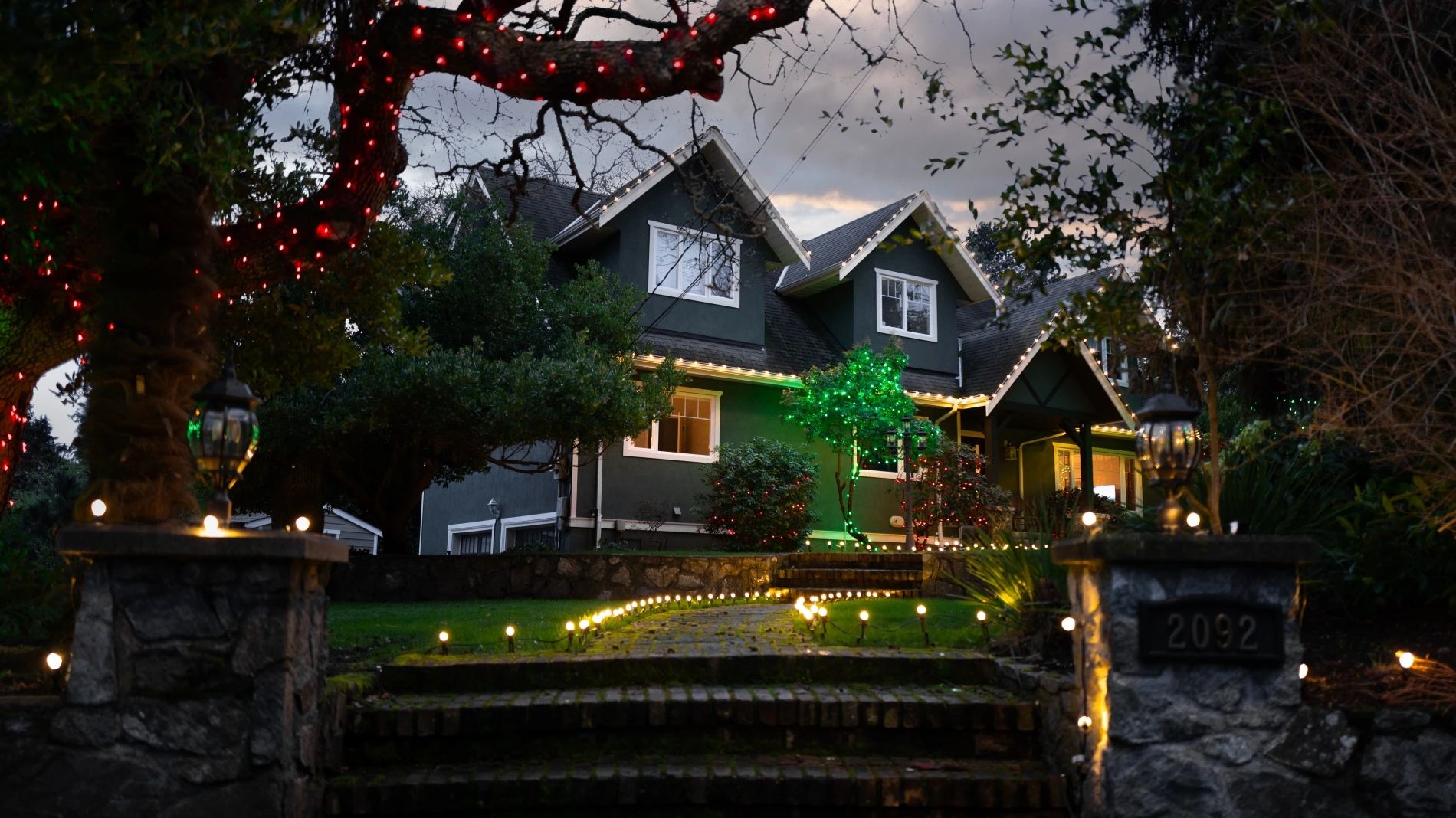 Christmas/Holiday Light Installation Victoria | Light Right